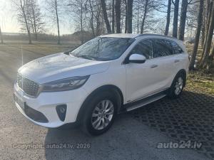 Balts Kia Sorento 2018 Tallina, ar dzinēja tilpumu 2.20 L un nobraukumu 180 tūkst. km par 24000 €, foto 3 vietnē AUTOMOTO.COM.LV