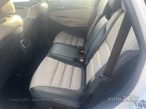 Balts Kia Sorento 2018 Tallina, ar dzinēja tilpumu 2.20 L un nobraukumu 180 tūkst. km par 24000 €, foto 10 vietnē AUTOMOTO.COM.LV