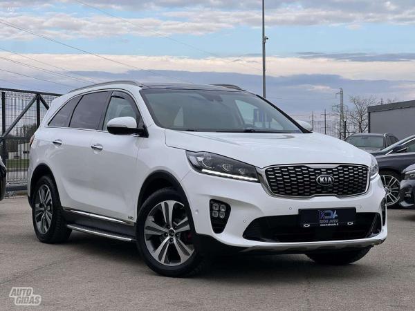 White Kia Sorento 2019 in Marijampole, with an engine capacity of 2.20 L and mileage of 156 thousand km for 21350 €, photo 1 on AUTOMOTO.COM.LV