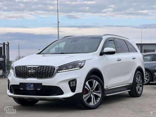 White Kia Sorento 2019 in Marijampole, with an engine capacity of 2.20 L and mileage of 156 thousand km for 21350 €, photo 2 on AUTOMOTO.COM.LV