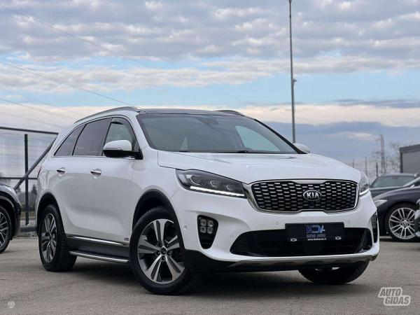 White Kia Sorento 2019 in Marijampole, with an engine capacity of 2.20 L and mileage of 156 thousand km for 21350 €, photo 3 on AUTOMOTO.COM.LV
