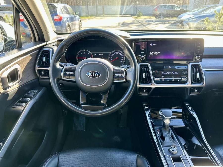 White Kia Sorento 2020 in Vilnius, with an engine capacity of 2.15 L and mileage of 106 thousand km for 15000 €, photo 14 on AUTOMOTO.COM.LV