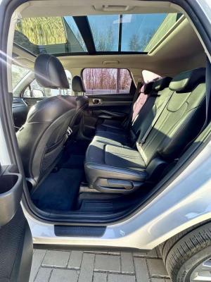 White Kia Sorento 2020 in Vilnius, with an engine capacity of 2.15 L and mileage of 106 thousand km for 15000 €, photo 30 on AUTOMOTO.COM.LV