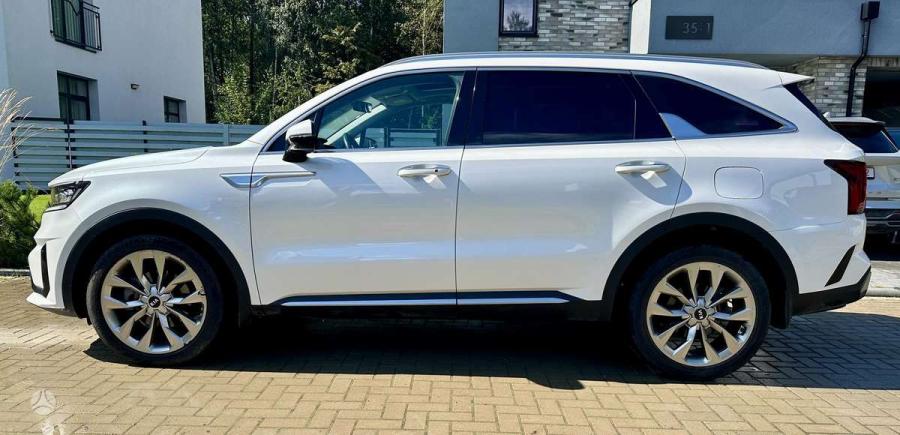 Balts Kia Sorento 2020 Viļņa, ar dzinēja tilpumu 2.15 L un nobraukumu 106 tūkst. km par 22900 €, foto 5 vietnē AUTOMOTO.COM.LV