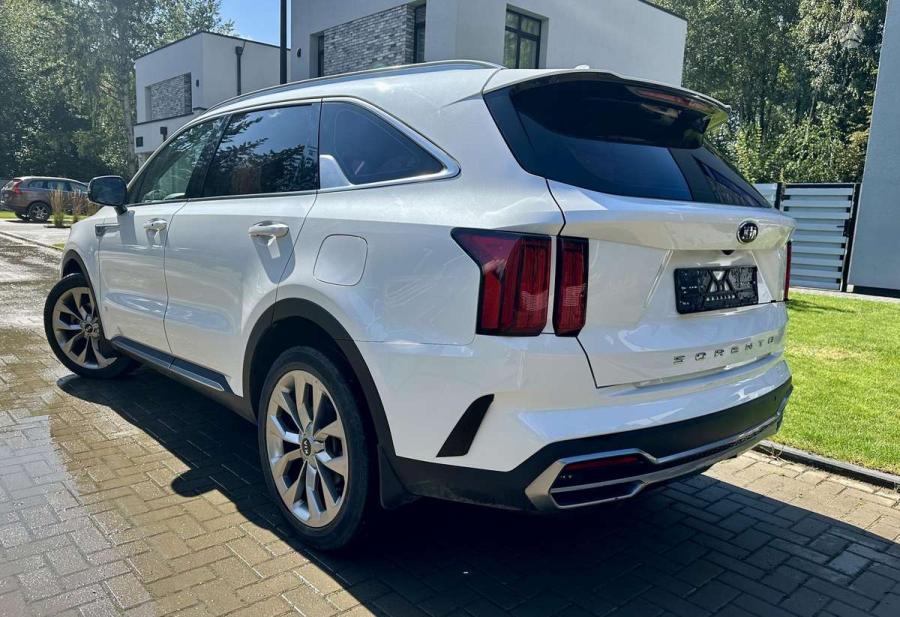Balts Kia Sorento 2020 Viļņa, ar dzinēja tilpumu 2.15 L un nobraukumu 106 tūkst. km par 22900 €, foto 8 vietnē AUTOMOTO.COM.LV