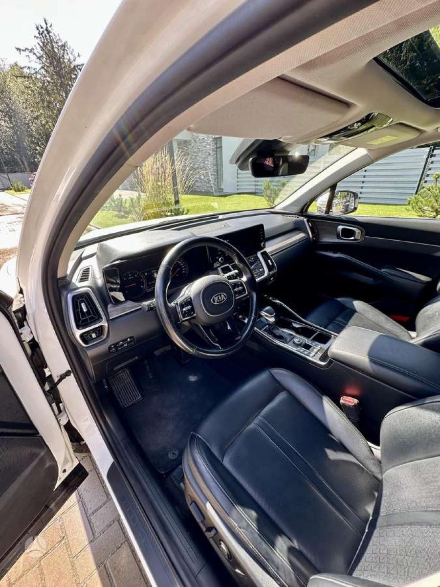 Balts Kia Sorento 2020 Viļņa, ar dzinēja tilpumu 2.15 L un nobraukumu 106 tūkst. km par 22900 €, foto 16 vietnē AUTOMOTO.COM.LV