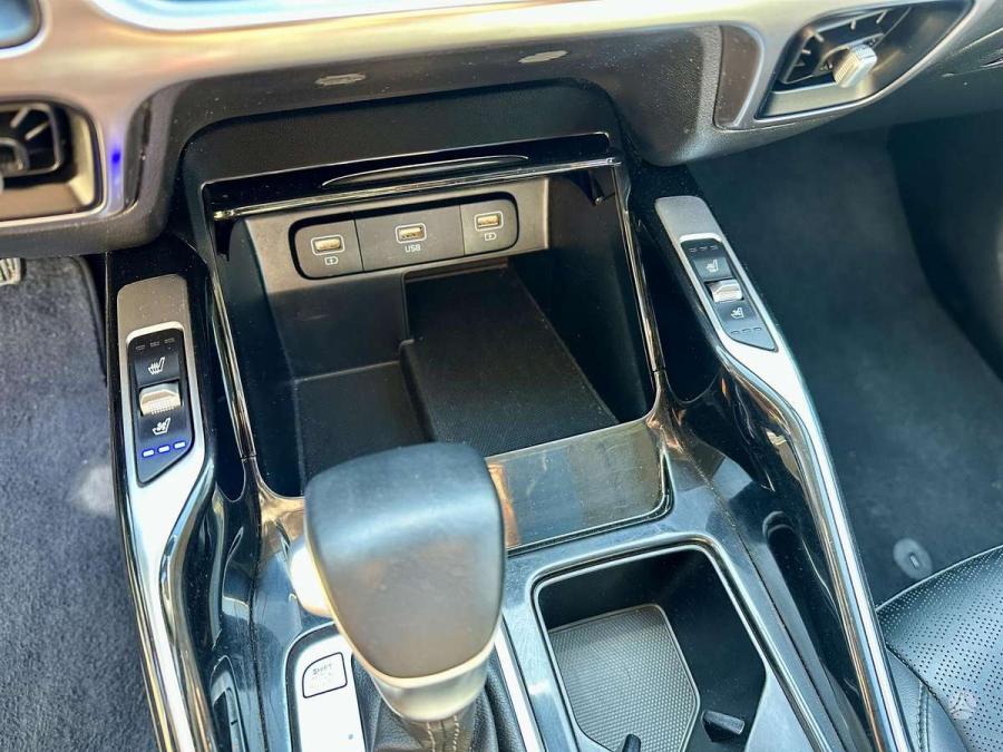Balts Kia Sorento 2020 Viļņa, ar dzinēja tilpumu 2.15 L un nobraukumu 106 tūkst. km par 22900 €, foto 20 vietnē AUTOMOTO.COM.LV