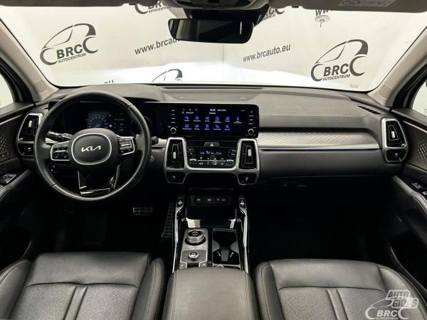 Белый Киа Соренто 2021 в Авиженяй, объемом двигателя 1.60 л и пробегом 54 тыс. км за 32500 €, фото 3 на AUTOMOTO.COM.LV