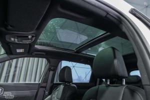 White Kia Sorento 2021 in Marijampole, with an engine capacity of 2.20 L and mileage of 76 thousand km for 31850 €, photo 31 on AUTOMOTO.COM.LV