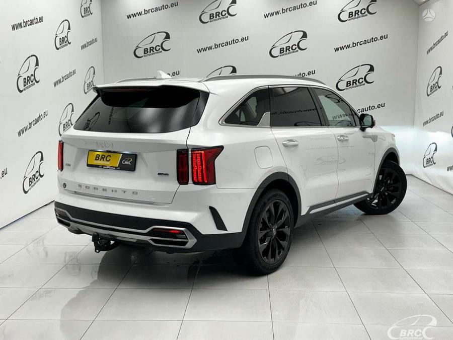 Balts Kia Sorento 2021 Viļņa, ar dzinēja tilpumu 1.60 L un nobraukumu 54 tūkst. km par 31900 €, foto 4 vietnē AUTOMOTO.COM.LV