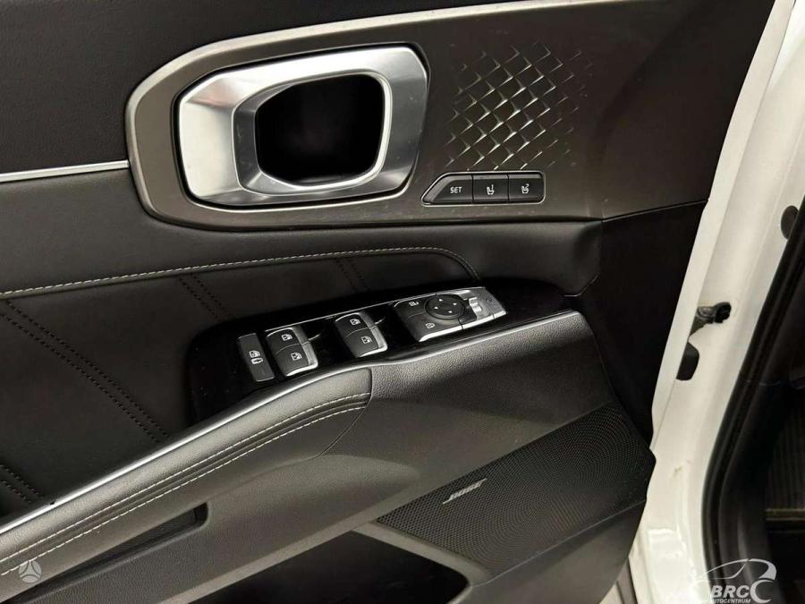 Balts Kia Sorento 2021 Viļņa, ar dzinēja tilpumu 1.60 L un nobraukumu 54 tūkst. km par 31900 €, foto 6 vietnē AUTOMOTO.COM.LV