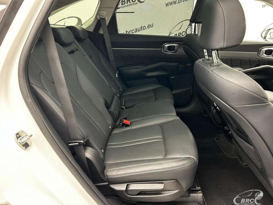 Balts Kia Sorento 2021 Viļņa, ar dzinēja tilpumu 1.60 L un nobraukumu 54 tūkst. km par 31900 €, foto 10 vietnē AUTOMOTO.COM.LV