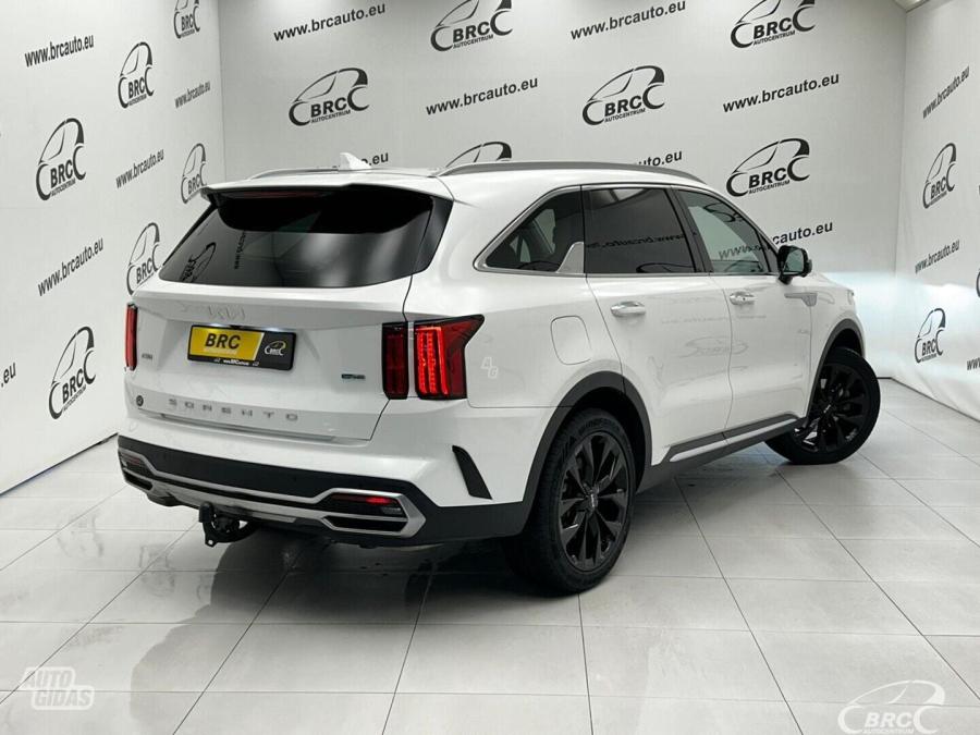 Белый Киа Соренто 2021 в Авиженяй, объемом двигателя 1.60 л и пробегом 54 тыс. км за 31900 €, фото 3 на AUTOMOTO.COM.LV