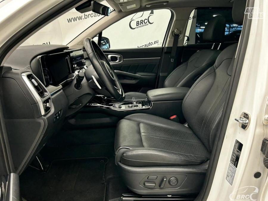 Белый Киа Соренто 2021 в Авиженяй, объемом двигателя 1.60 л и пробегом 54 тыс. км за 31900 €, фото 12 на AUTOMOTO.COM.LV