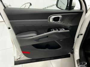 Белый Киа Соренто 2021 в Авиженяй, объемом двигателя 1.60 л и пробегом 54 тыс. км за 31900 €, фото 35 на AUTOMOTO.COM.LV