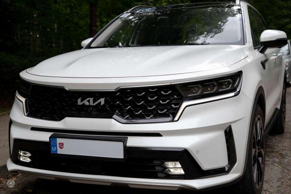 Balts Kia Sorento 2021 Viļņa, ar dzinēja tilpumu 1.60 L un nobraukumu 53 tūkst. km par 33000 €, foto 1 vietnē AUTOMOTO.COM.LV