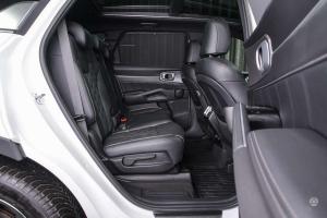 White Kia Sorento 2021 in Marijampole, with an engine capacity of 2.15 L and mileage of 241 thousand km for 24450 €, photo 35 on AUTOMOTO.COM.LV