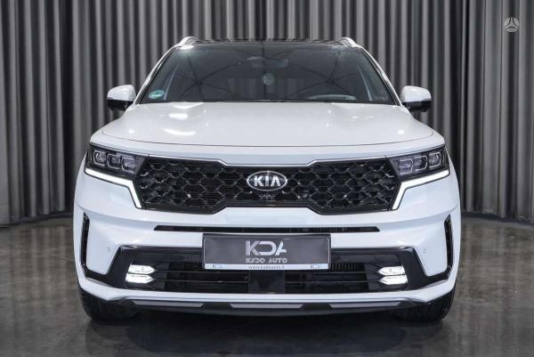 Balts Kia Sorento 2021 Marijampole, ar dzinēja tilpumu 2.15 L un nobraukumu 76 tūkst. km par 31850 €, foto 4 vietnē AUTOMOTO.COM.LV