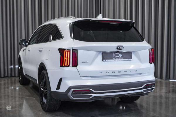 Balts Kia Sorento 2021 Marijampole, ar dzinēja tilpumu 2.15 L un nobraukumu 76 tūkst. km par 31850 €, foto 11 vietnē AUTOMOTO.COM.LV