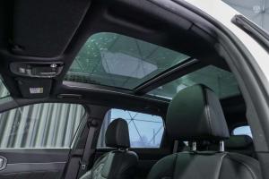 White Kia Sorento 2021 in Marijampole, with an engine capacity of 2.15 L and mileage of 76 thousand km for 31850 €, photo 31 on AUTOMOTO.COM.LV