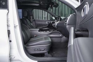 White Kia Sorento 2021 in Marijampole, with an engine capacity of 2.15 L and mileage of 76 thousand km for 31850 €, photo 38 on AUTOMOTO.COM.LV