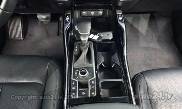 Kia Sorento 2021 Tallina vietnÄ Balts Kia Sorento 2021 Tallina, ar dzinÄja tilpumu 2.20 L un nobraukumu 117 tÅ«kst. km par 29880 ā¬, foto 6 vietnÄ AUTOMOTO.COM.LV