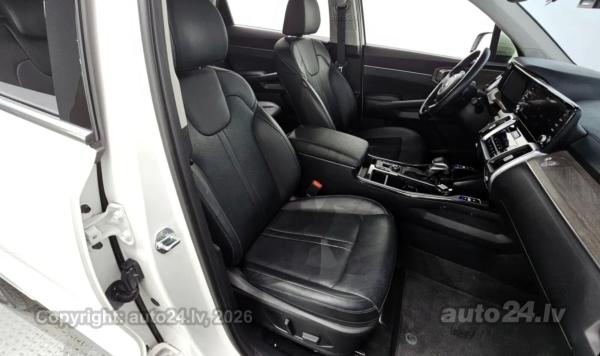 Kia Sorento 2021 Tallina vietnÄ Balts Kia Sorento 2021 Tallina, ar dzinÄja tilpumu 2.20 L un nobraukumu 117 tÅ«kst. km par 29880 ā¬, foto 7 vietnÄ AUTOMOTO.COM.LV