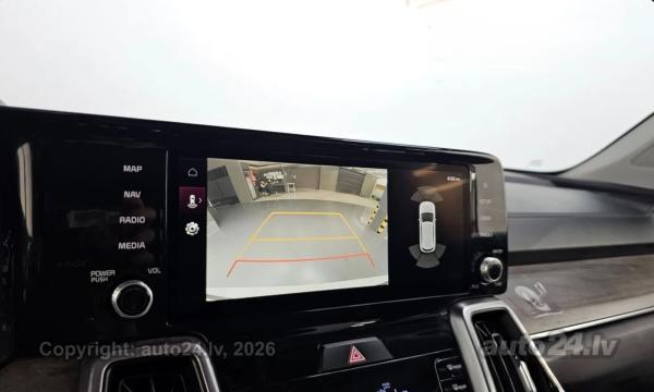 Kia Sorento 2021 Tallina vietnÄ Balts Kia Sorento 2021 Tallina, ar dzinÄja tilpumu 2.20 L un nobraukumu 117 tÅ«kst. km par 29880 ā¬, foto 9 vietnÄ AUTOMOTO.COM.LV