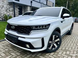 Balts Kia Sorento 2021 Viļņa, ar dzinēja tilpumu 2.15 L un nobraukumu 230 tūkst. km par 14250 €, foto  vietnē AUTOMOTO.COM.LV