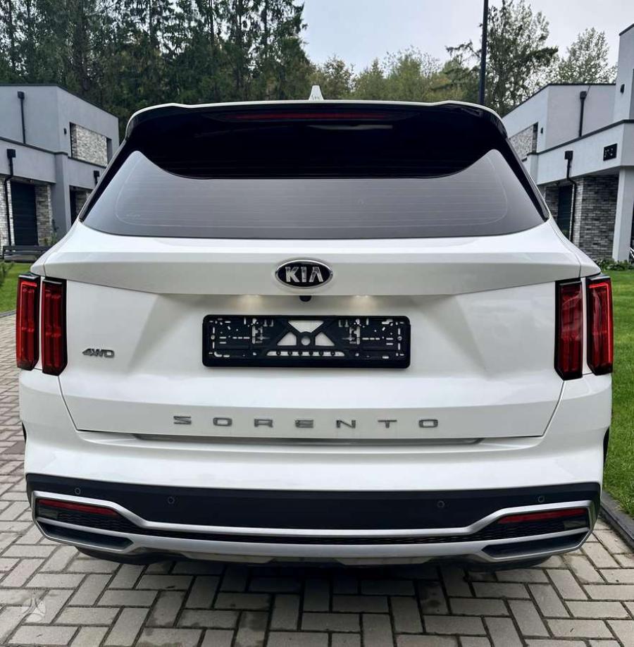 Balts Kia Sorento 2021 Viļņa, ar dzinēja tilpumu 2.15 L un nobraukumu 230 tūkst. km par 14250 €, foto 8 vietnē AUTOMOTO.COM.LV