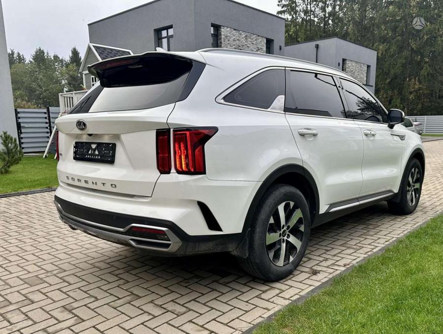 Balts Kia Sorento 2021 Viļņa, ar dzinēja tilpumu 2.15 L un nobraukumu 230 tūkst. km par 14250 €, foto 14 vietnē AUTOMOTO.COM.LV