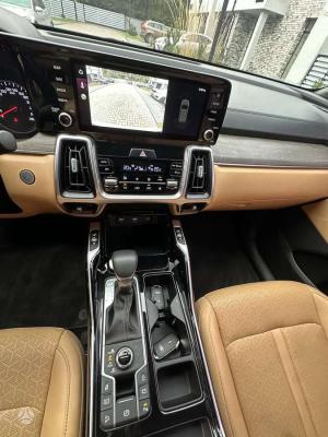 Balts Kia Sorento 2021 Viļņa, ar dzinēja tilpumu 2.15 L un nobraukumu 230 tūkst. km par 14250 €, foto 27 vietnē AUTOMOTO.COM.LV