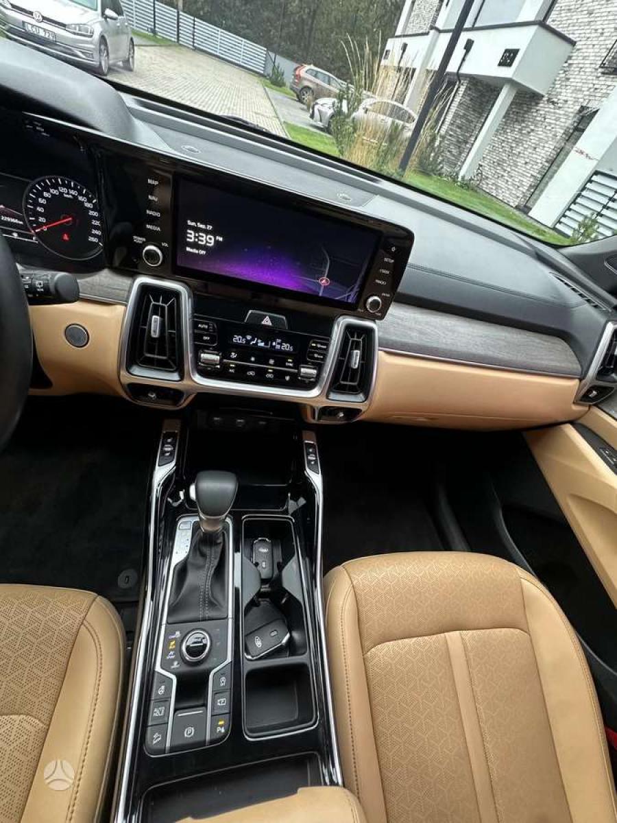 Balts Kia Sorento 2021 Viļņa, ar dzinēja tilpumu 2.15 L un nobraukumu 230 tūkst. km par 14250 €, foto 28 vietnē AUTOMOTO.COM.LV