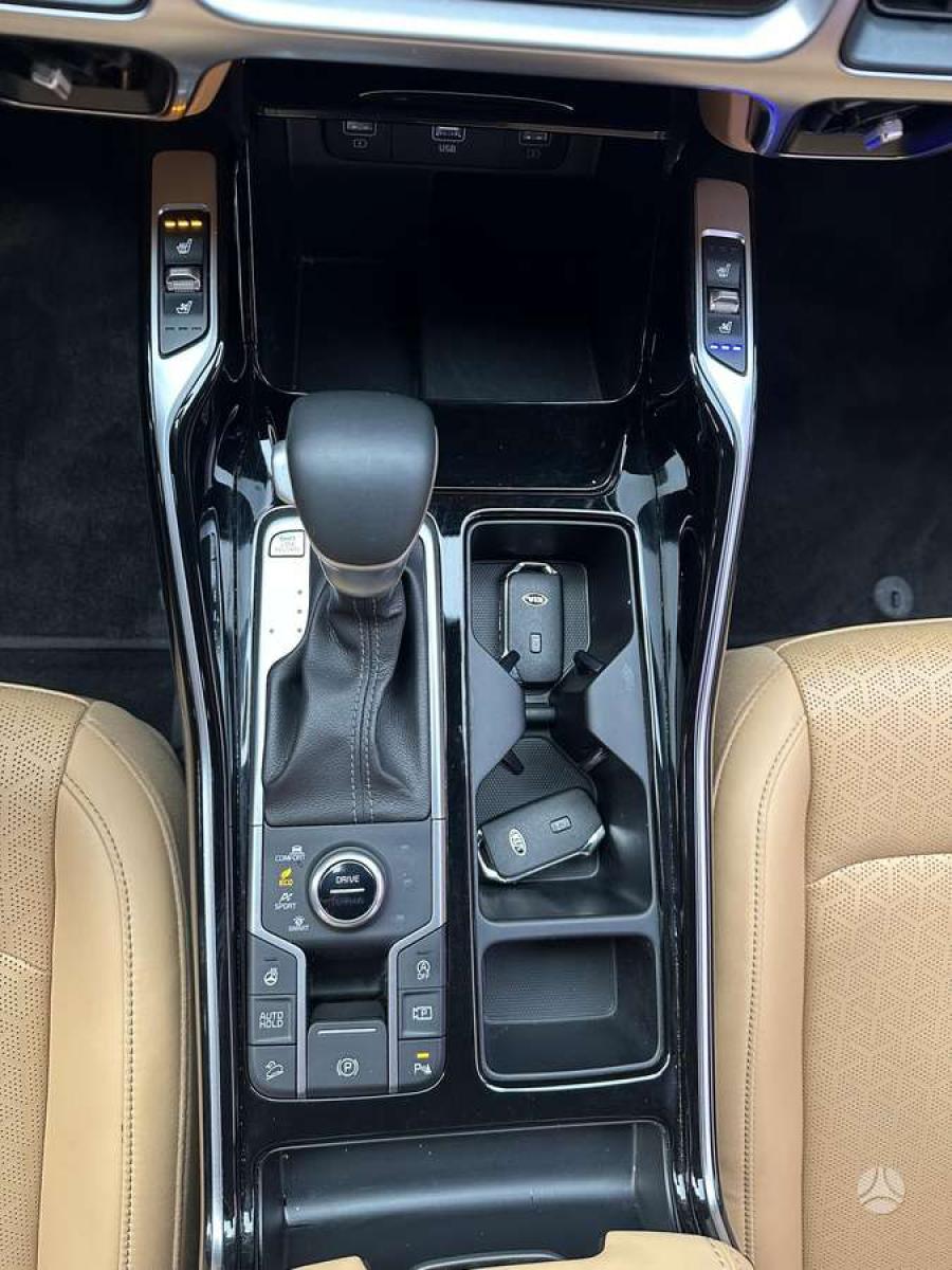 Balts Kia Sorento 2021 Viļņa, ar dzinēja tilpumu 2.15 L un nobraukumu 230 tūkst. km par 14250 €, foto 29 vietnē AUTOMOTO.COM.LV
