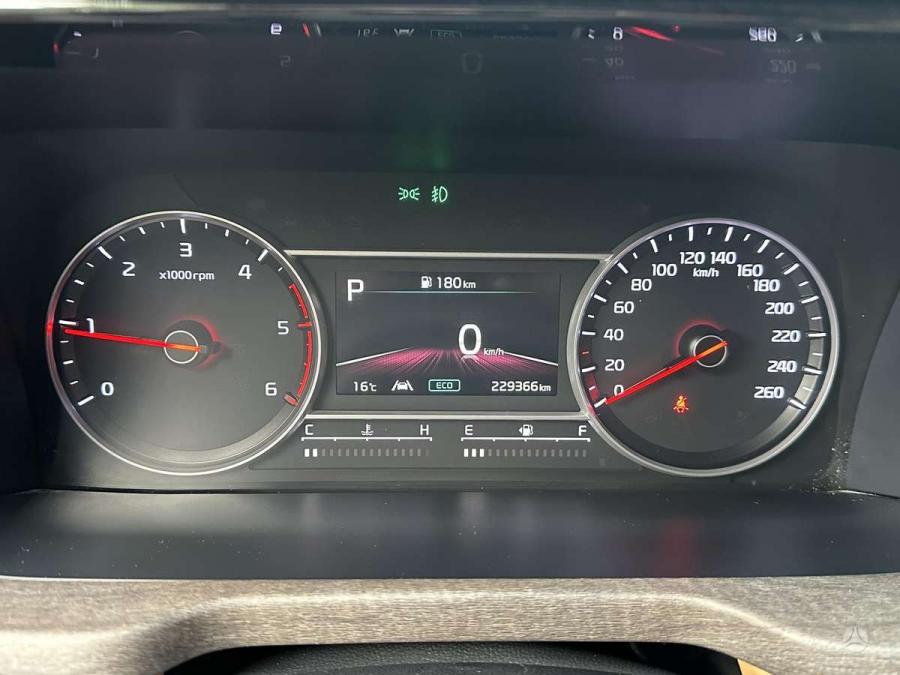 Balts Kia Sorento 2021 Viļņa, ar dzinēja tilpumu 2.15 L un nobraukumu 230 tūkst. km par 14250 €, foto 31 vietnē AUTOMOTO.COM.LV