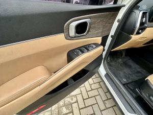 Balts Kia Sorento 2021 Viļņa, ar dzinēja tilpumu 2.15 L un nobraukumu 230 tūkst. km par 14250 €, foto 32 vietnē AUTOMOTO.COM.LV