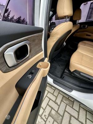 Balts Kia Sorento 2021 Viļņa, ar dzinēja tilpumu 2.15 L un nobraukumu 230 tūkst. km par 14250 €, foto 34 vietnē AUTOMOTO.COM.LV