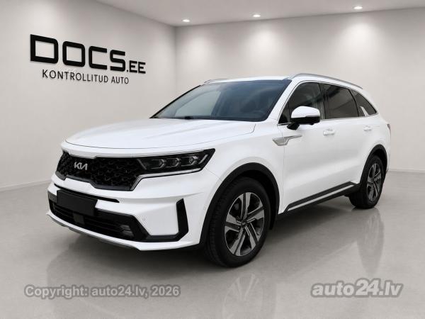 Белый Киа Соренто 2022 в Таллин, объемом двигателя 1.60 л и пробегом 96 тыс. км за 34900 €, фото 1 на AUTOMOTO.COM.LV