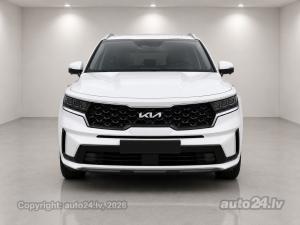 Белый Киа Соренто 2022 в Таллин, объемом двигателя 1.60 л и пробегом 96 тыс. км за 34900 €, фото 6 на AUTOMOTO.COM.LV