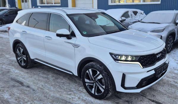 Balts Kia Sorento 2023 Šauļi, ar dzinēja tilpumu 2.15 L un nobraukumu 30 tūkst. km par 28400 €, foto 1 vietnē AUTOMOTO.COM.LV