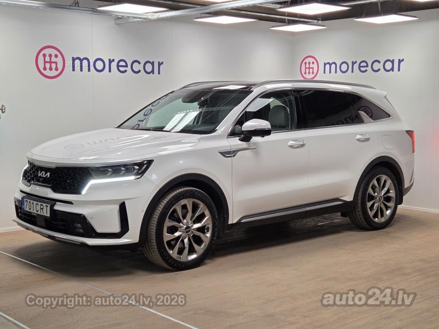 Balts Kia Sorento 2023 Tallina, ar dzinēja tilpumu 2.20 L un nobraukumu 52 tūkst. km par 46900 €, foto 1 vietnē AUTOMOTO.COM.LV