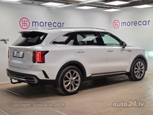 Balts Kia Sorento 2023 Tallina, ar dzinēja tilpumu 2.20 L un nobraukumu 52 tūkst. km par 46900 €, foto 5 vietnē AUTOMOTO.COM.LV