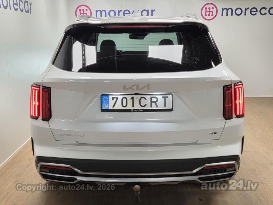 Balts Kia Sorento 2023 Tallina, ar dzinēja tilpumu 2.20 L un nobraukumu 52 tūkst. km par 46900 €, foto 6 vietnē AUTOMOTO.COM.LV