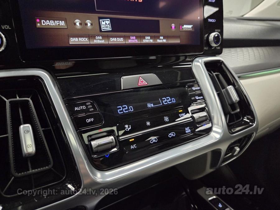 Balts Kia Sorento 2023 Tallina, ar dzinēja tilpumu 2.20 L un nobraukumu 52 tūkst. km par 46900 €, foto 12 vietnē AUTOMOTO.COM.LV