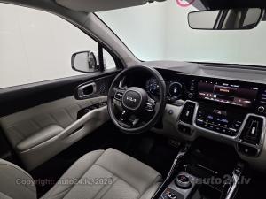 Balts Kia Sorento 2023 Tallina, ar dzinēja tilpumu 2.20 L un nobraukumu 52 tūkst. km par 46900 €, foto 15 vietnē AUTOMOTO.COM.LV