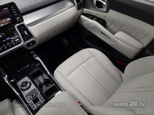 Balts Kia Sorento 2023 Tallina, ar dzinēja tilpumu 2.20 L un nobraukumu 52 tūkst. km par 46900 €, foto 21 vietnē AUTOMOTO.COM.LV