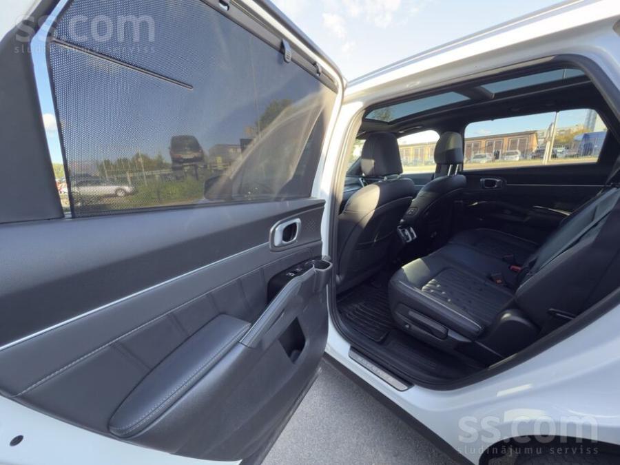 Balts Kia Sorento 2023 Jelgava, ar dzinēja tilpumu 1.60 L un nobraukumu 33 tūkst. km par 47900 €, foto 16 vietnē AUTOMOTO.COM.LV