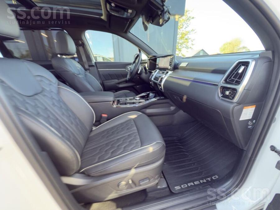 Balts Kia Sorento 2023 Jelgava, ar dzinēja tilpumu 1.60 L un nobraukumu 33 tūkst. km par 47900 €, foto 21 vietnē AUTOMOTO.COM.LV