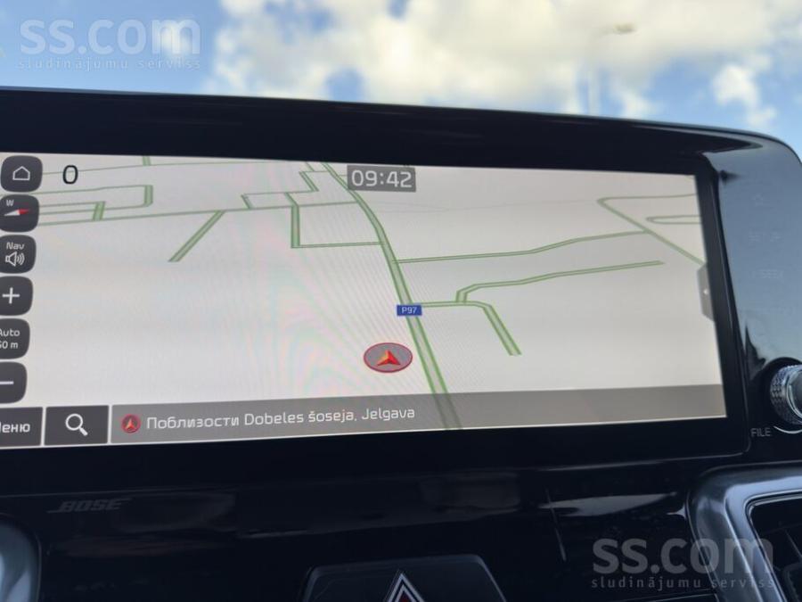 Balts Kia Sorento 2023 Jelgava, ar dzinēja tilpumu 1.60 L un nobraukumu 33 tūkst. km par 47900 €, foto 24 vietnē AUTOMOTO.COM.LV