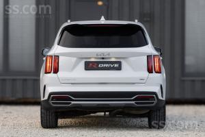 Balts Kia Sorento 2023 Jelgava, ar dzinēja tilpumu 1.60 L un nobraukumu 63 tūkst. km par 39900 €, foto 7 vietnē AUTOMOTO.COM.LV